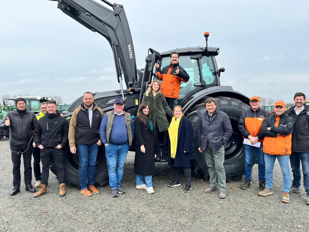 Used Farm Tractor Benefits: Guide & Savings