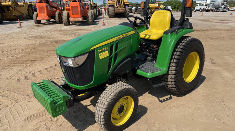 Your guide to the best tractor for small farm - Ritchie Bros. Blog