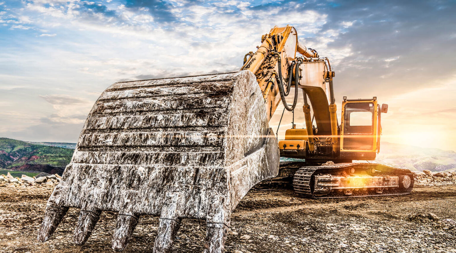 Cat Excavator Size Guide: Specs & Charts - Ritchie Bros. Blog